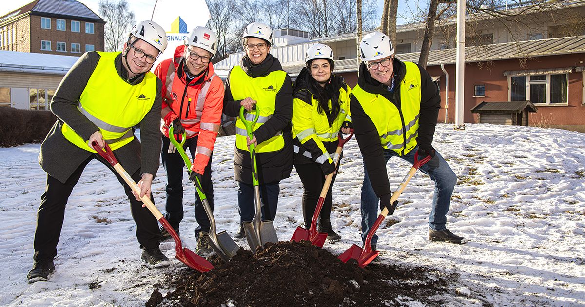 Första spadtaget för kvarteret Bollen i Råsunda
